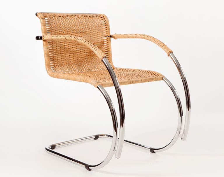 כסא Weissenhof Chair עם ידיות - Top Design - ריהוט קלאסי ממיטב המעצבים